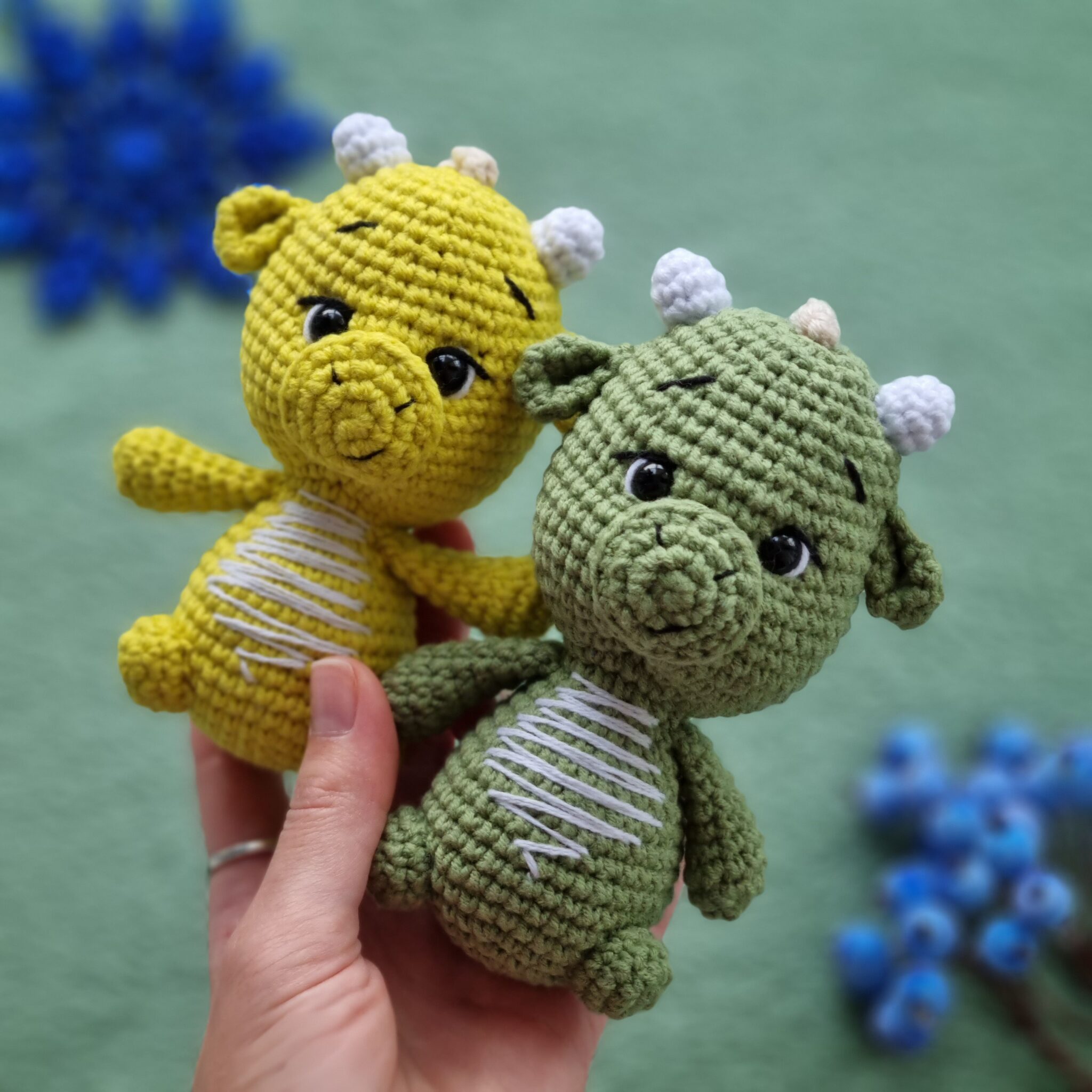 Valentine Kitten crochet pattern - Free Amigurumi Patterns